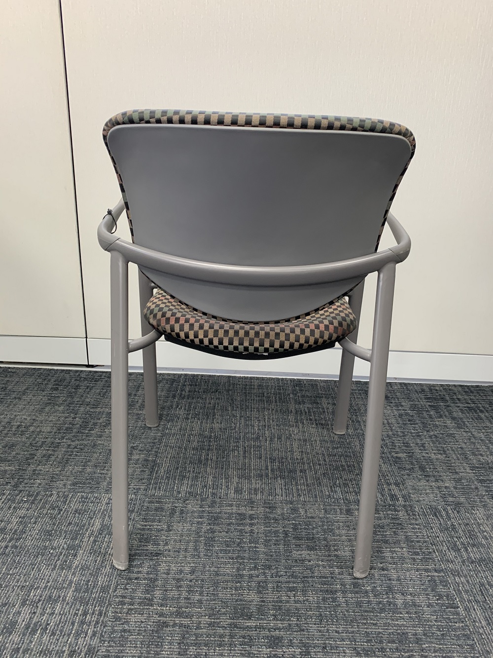 Haworth Improv Visitor Chair Graphite Frame with Chequered Fabric