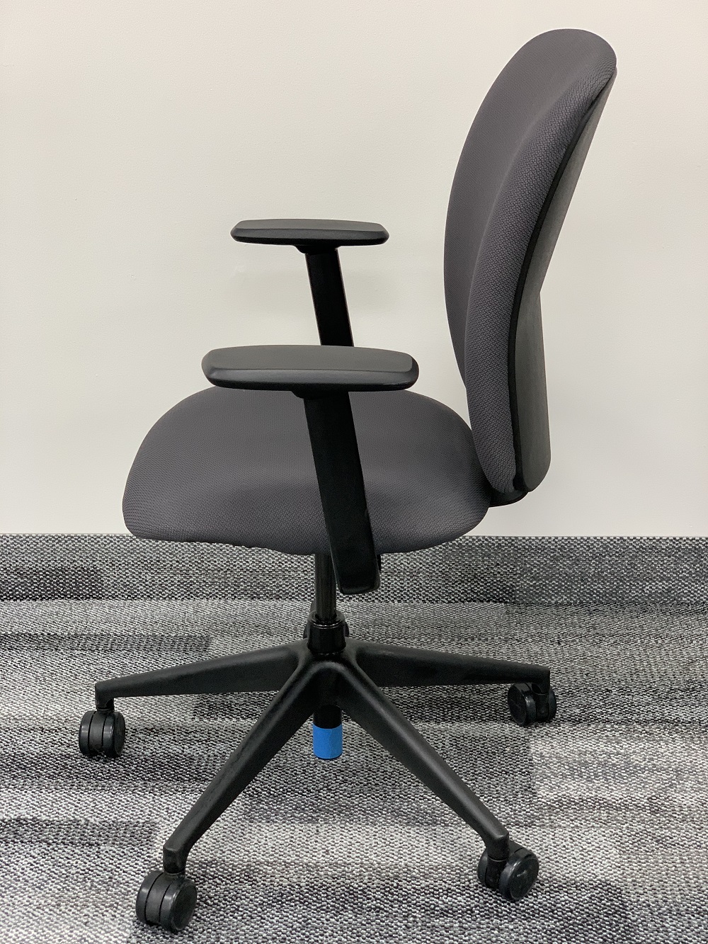 Steelcase Jack in Graphite